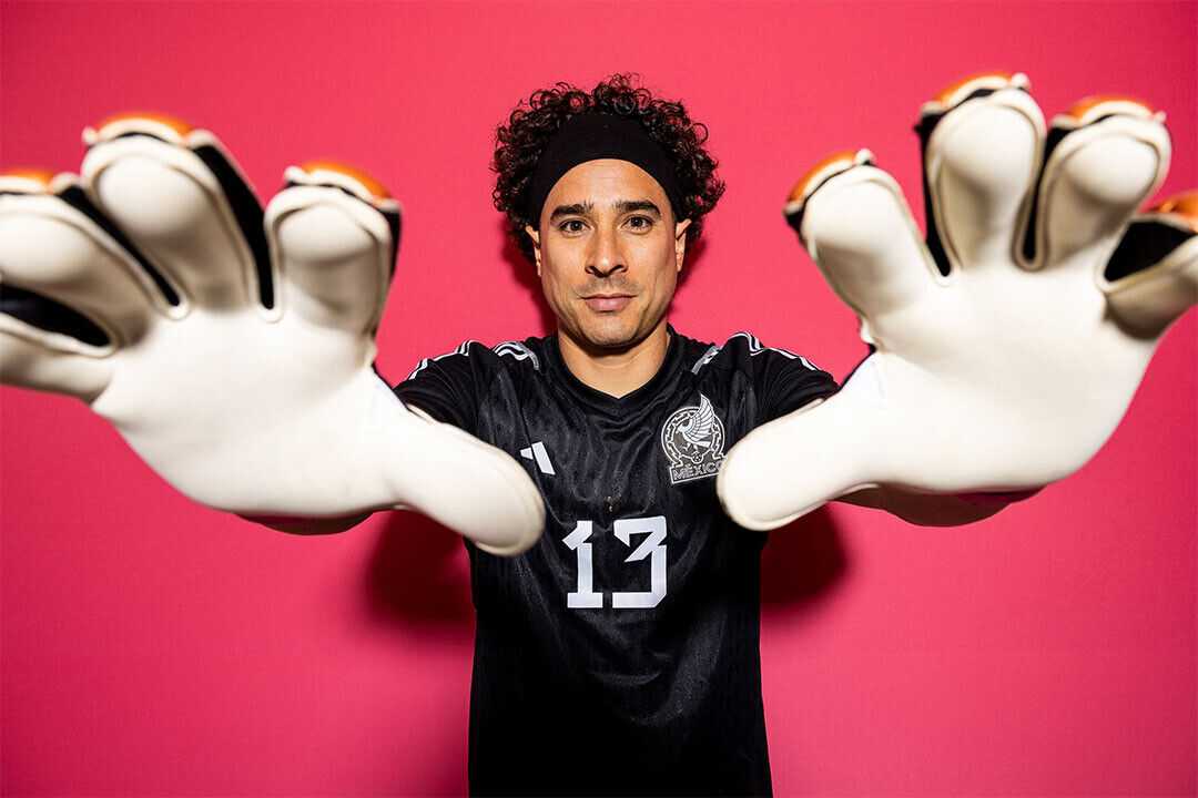 Poster - Guillermo Ochoa Mexico National Team World Soccer Fans Poster ...