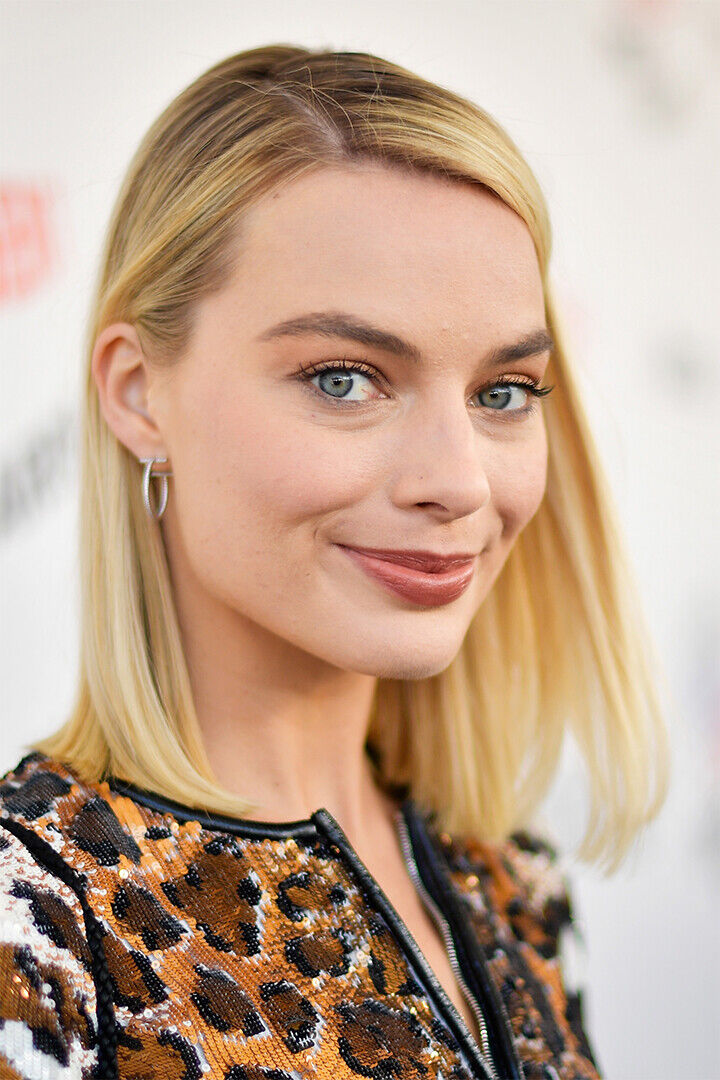 Poster - Margot Robbie Celebrity Cinema Actor Idol Poster Wall Art ...